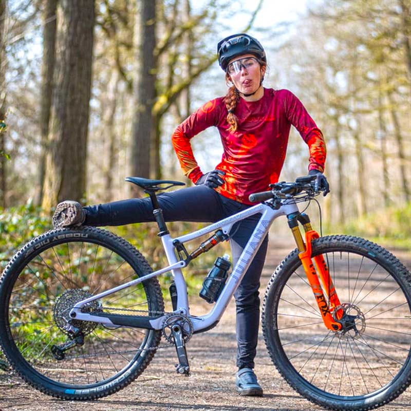 Isla Short: My Way – Pon Bike Performance UK