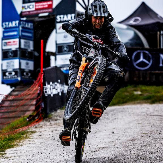 Trackside with Steve Peat – Pon Bike UK